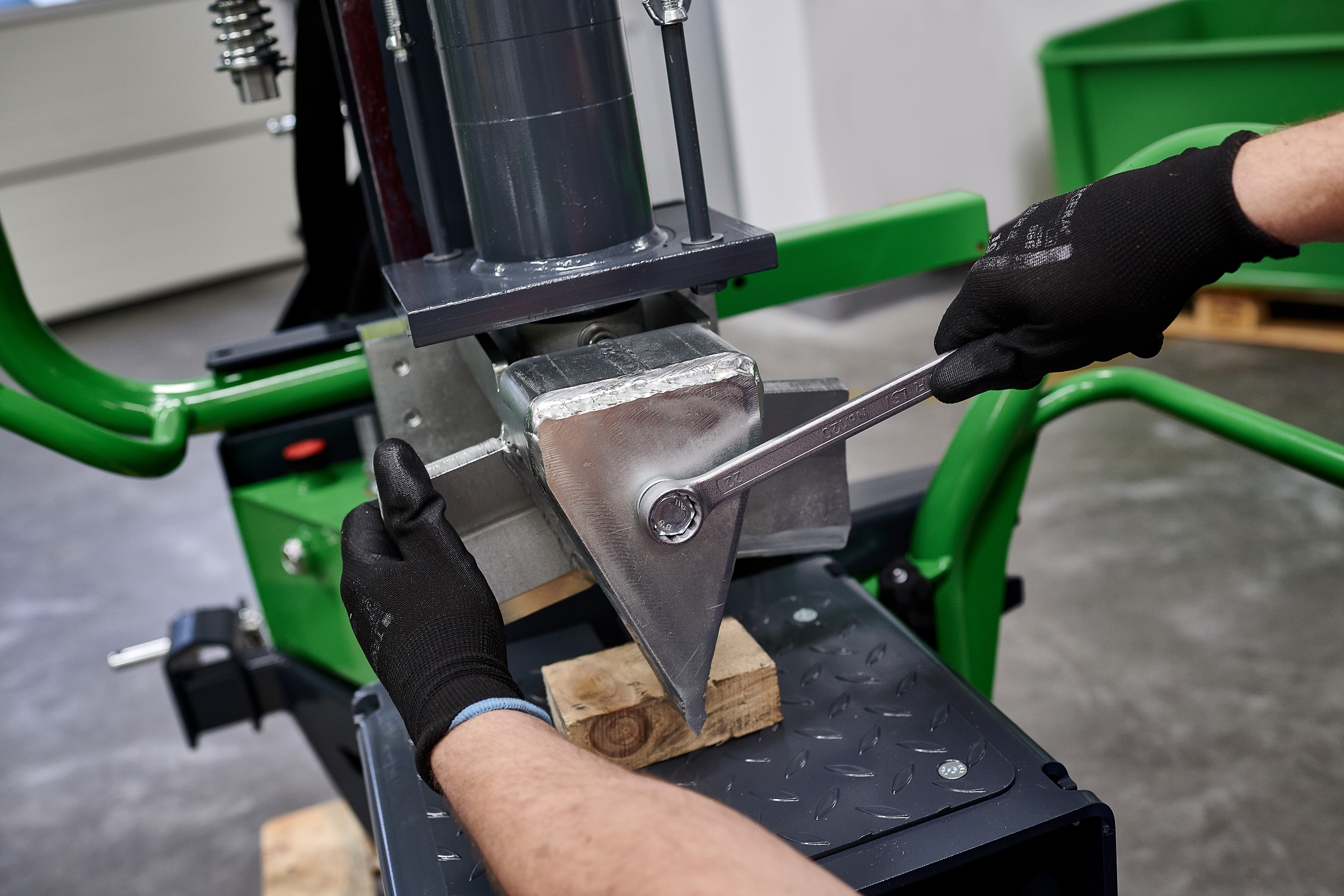 Konstrukter - Arja vas - Predogled oglasa - MojeDelo.com